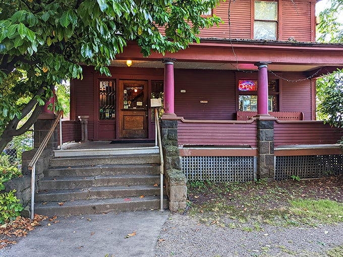 No sign needed – locals know this mysterious purple house serves up both desserts and delightful surprises.