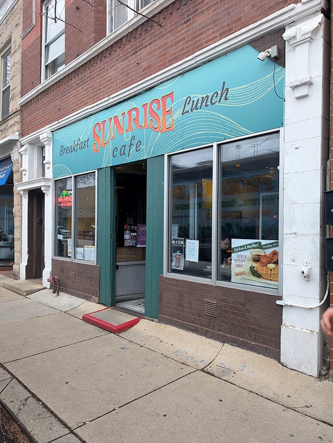 Behind that cheerful turquoise sign, Sunrise Cafe crafts breakfast magic that turns morning grumps into daytime heroes.