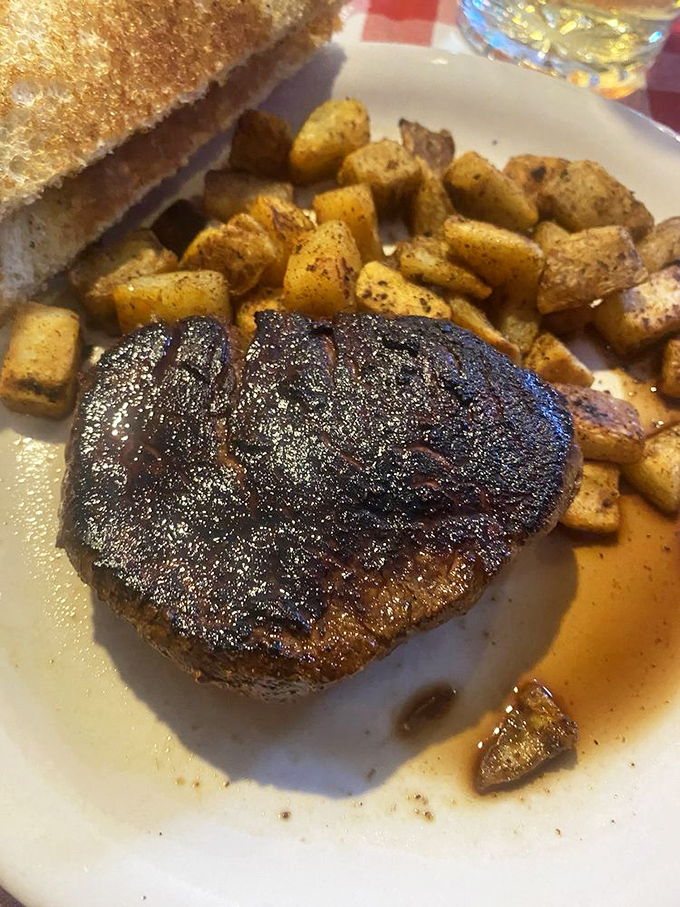 This filet mignon arrived with the confidence of someone who knows they're the best-dressed person at the party. Those potatoes? The perfect wingman.