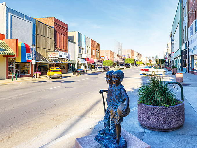 Hastings' colorful storefronts and welcoming sidewalks invite exploration without emptying your wallet—small-town charm meets retirement-friendly prices.
