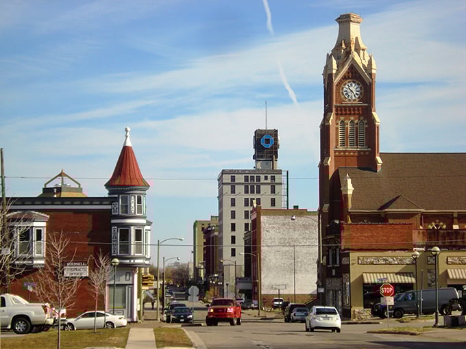 Moline's downtown streets offer Quad Cities convenience without the big-city price tag. Retirees enjoy riverside living that doesn't drain their monthly checks.