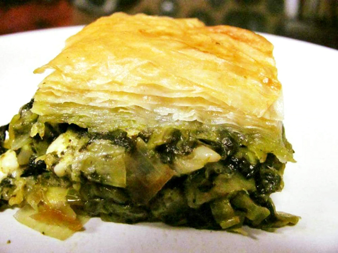 Layers of phyllo cradling spinach and feta – proof that even in a diner, Mediterranean flavors can shine. A savory slice of Athens in Delaware.