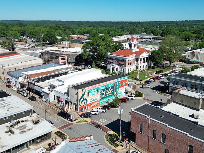 Searcy's downtown intersection—where pedestrians have the right of way and neighbors have the right to chat you up.