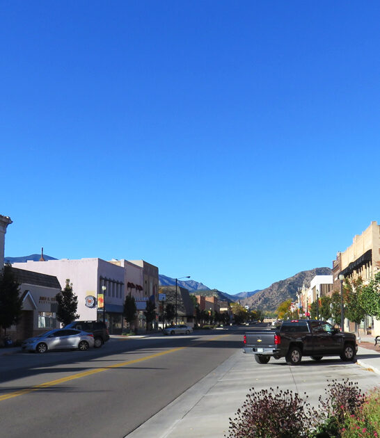 charming towns colorado budget ftr