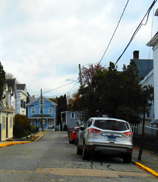 connecticut low taxes towns ftr