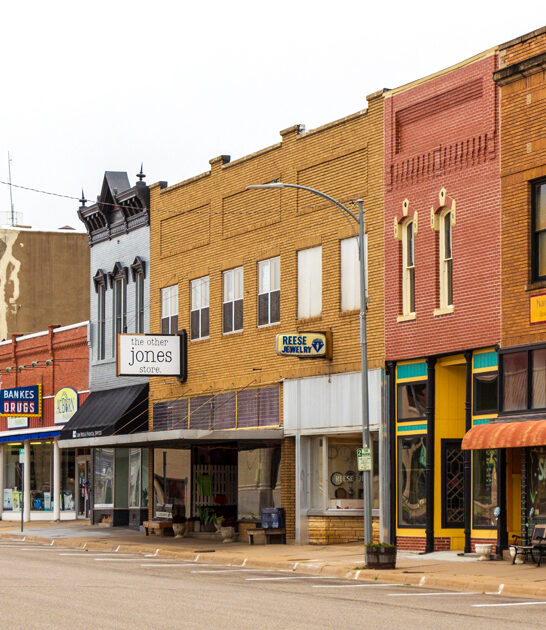 kansas antiquing gorgeous town ftr