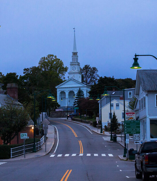 peaceful towns connecticut neighbors ftr