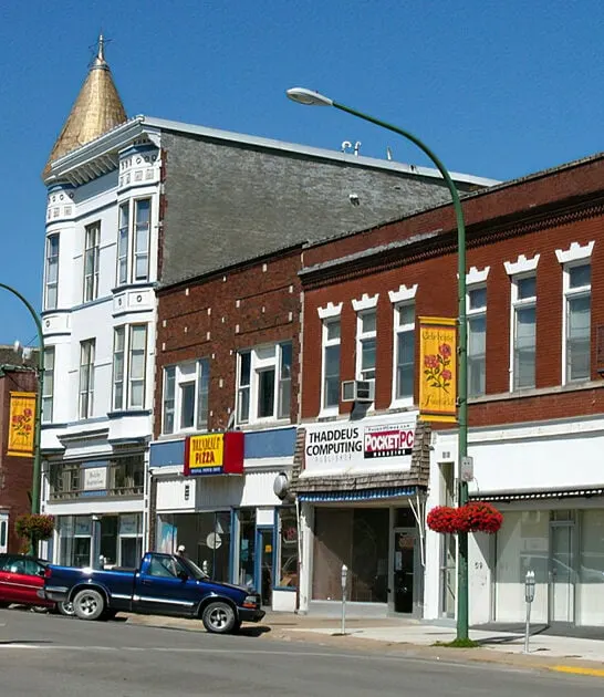 postcard worthy iowa towns ftr