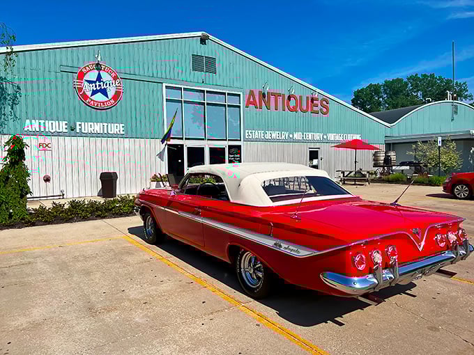 The turquoise treasure chest of Douglas beckons with its iconic red star logo—like a vintage-loving lighthouse guiding you home.