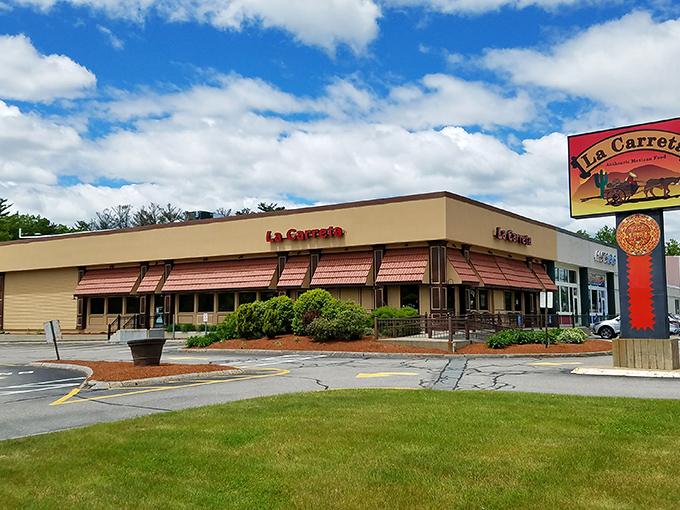 La Carreta's unassuming exterior hides culinary treasures within, like finding a diamond in New Hampshire's retail landscape.
