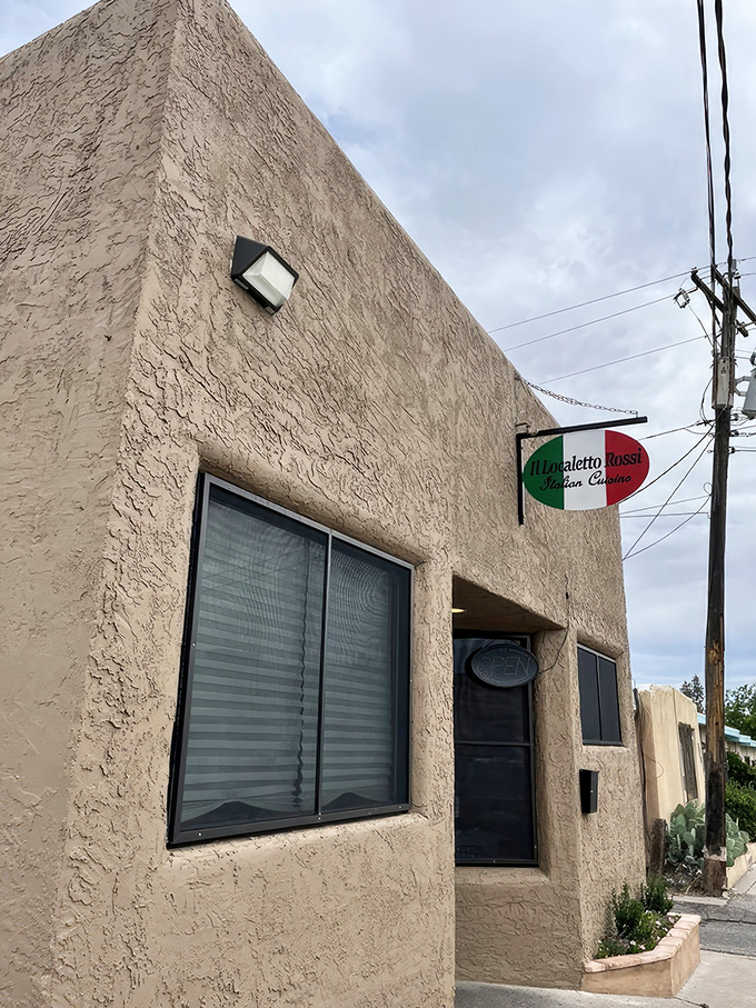 The unassuming exterior of Il Localetto Rossi proves once again that culinary treasures often hide in plain sight. No fancy facade needed when the pasta speaks for itself.