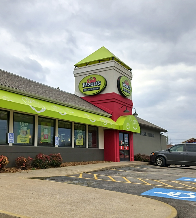 The unmistakable red and green exterior of Fazoli's stands like a beacon for pasta lovers across Murfreesboro, promising Italian-American comfort without the fuss.