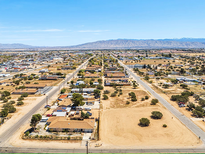 Modern shopping centers with desert-appropriate landscaping bring convenience to Hesperia residents without sacrificing that essential California aesthetic.