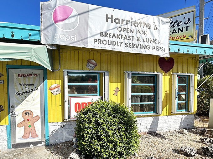 The cheerful yellow exterior of Harriette's is like a ray of Florida sunshine, complete with a gingerbread man welcoming hungry travelers to breakfast paradise.