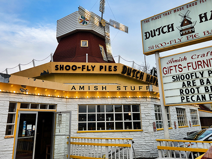 The iconic windmill atop Dutch Haven isn't just for show—it's been guiding hungry travelers to shoofly pie paradise for generations along Lincoln Highway.