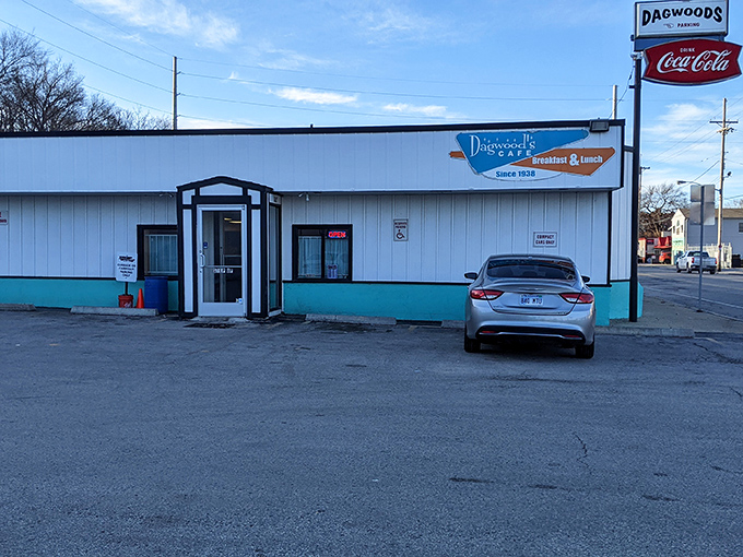 The unassuming exterior of Dagwood's Cafe stands like a time capsule against the Kansas sky, promising comfort food treasures within.
