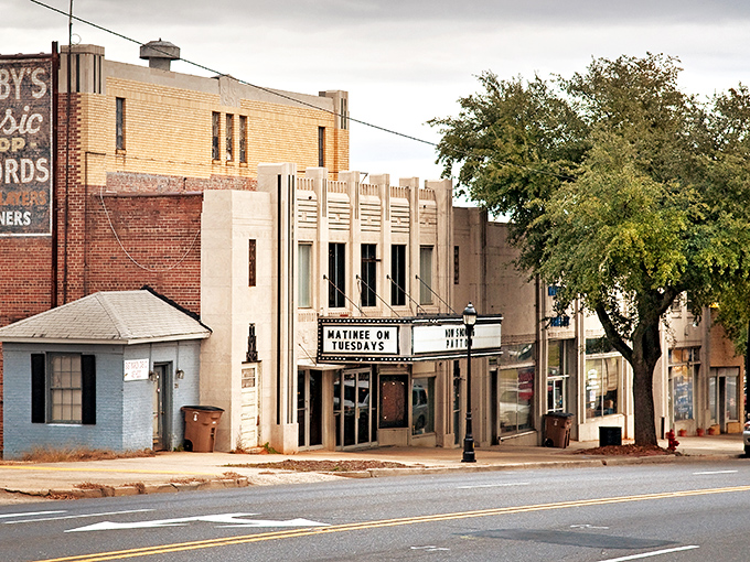 The Don Gibson Theatre stands as a testament to Shelby's artistic soul, its art deco façade promising cultural delights without big-city hassles.