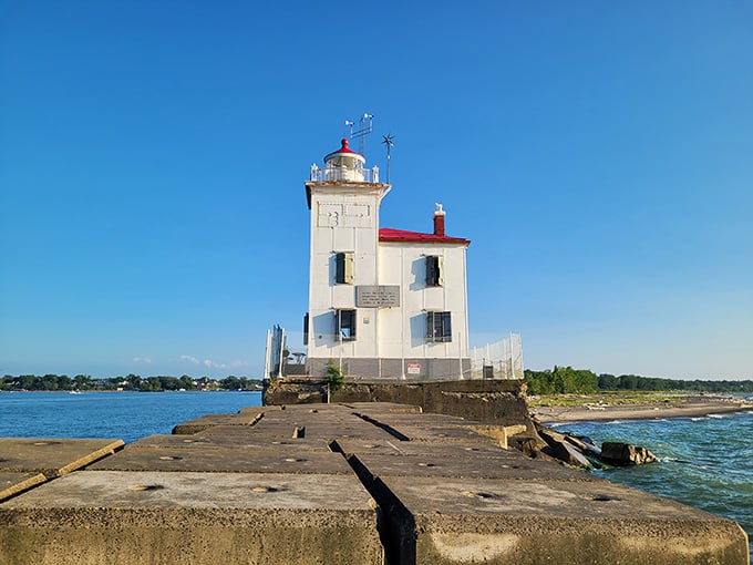 Standing proud against Lake Erie's blue canvas, this white sentinel has been photobombing vacation pictures for nearly a century. Pure Ohio maritime magic.