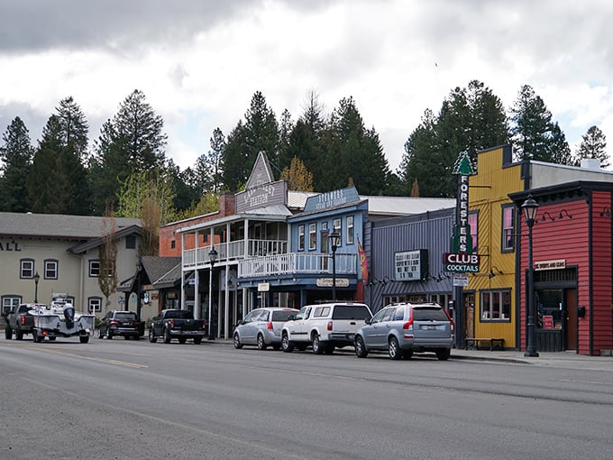 Main Street, McCall – where small-town charm meets big mountain views. The kind of place where you can actually hear yourself think.
