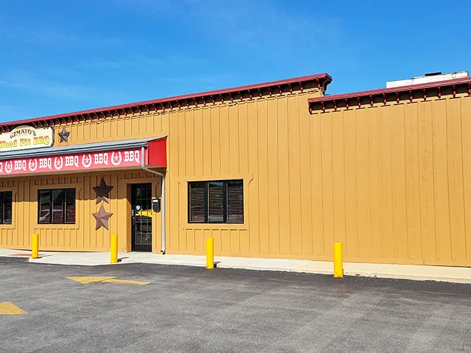 The tan and red exterior of Gemato's might not scream "culinary destination," but smoke signals from the pit tell a different, more delicious story.