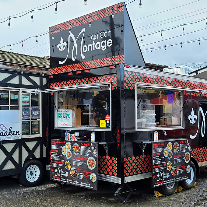 The food cart revolution at its finest: Le Bistro Montage Ala Cart brings legendary mac and cheese to Portland's vibrant street food scene.