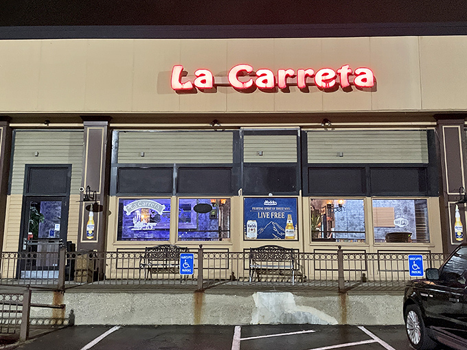 La Carreta's unassuming exterior hides culinary treasures within, like finding a diamond in New Hampshire's retail landscape.
