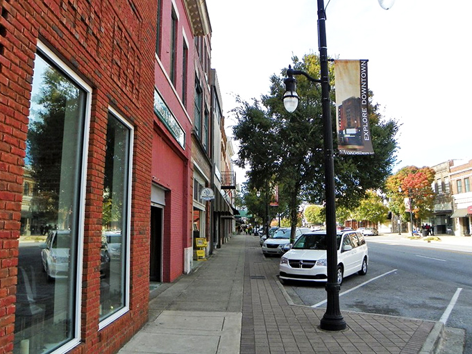 Quiet streets with character to spare – Gadsden's blend of small-town charm and architectural personality creates neighborhoods where every building tells a story.