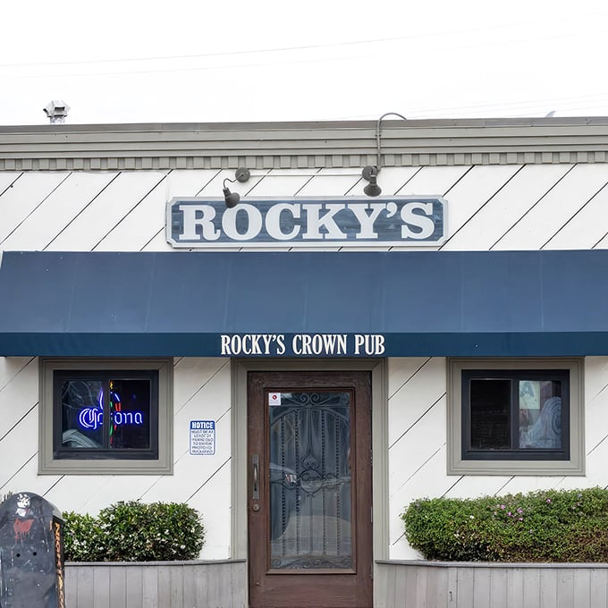 The unassuming exterior of Rocky's Crown Pub hides burger greatness within. Like finding a diamond in a strip mall, this Pacific Beach institution promises delicious simplicity.