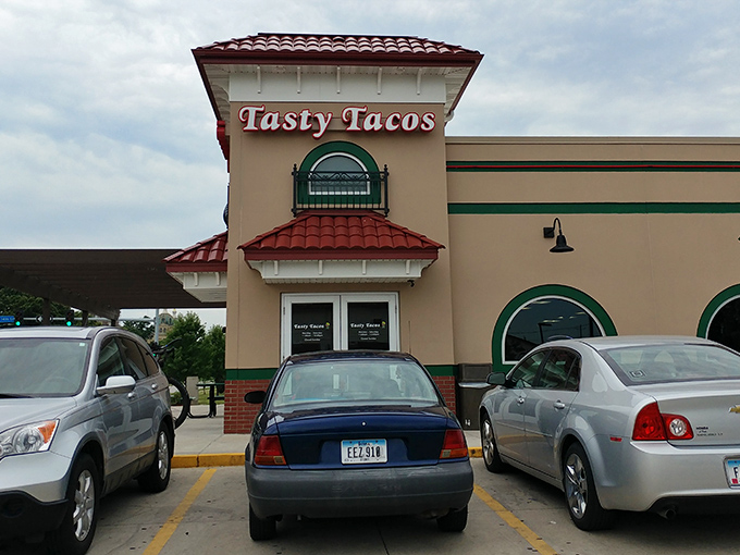 The modest exterior of Tasty Tacos belies the culinary treasures within—like finding a diamond mine disguised as a garden shed.