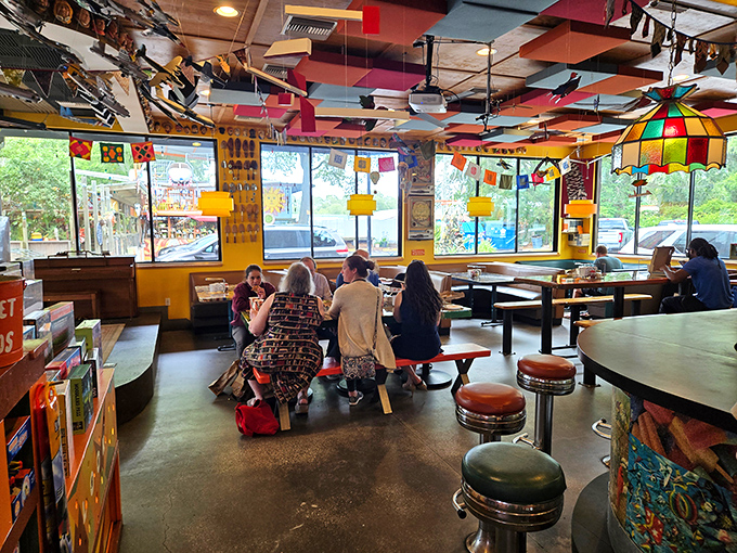 Where strangers become friends over shared pizza wisdom – "Try the Satch-Pan next" might be the best advice you'll get all year.