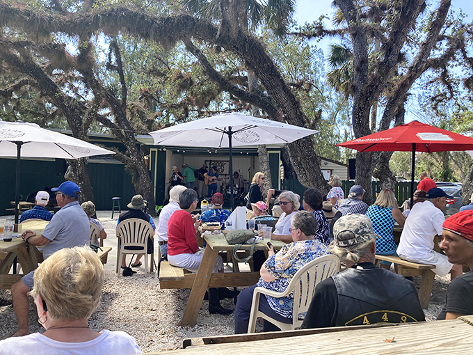 Live music and happy diners—the soundtrack and soul of Snook Haven. Under oak trees and blue skies, strangers become friends over shared tables and tunes.