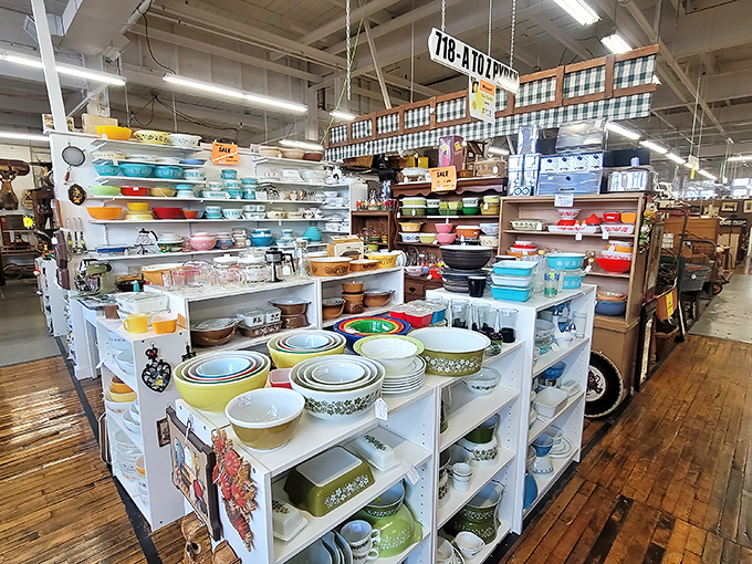 Pyrex paradise! Before there was Instagram-worthy kitchen design, there were these colorful dishes that grandmother treated like Fabergé eggs.