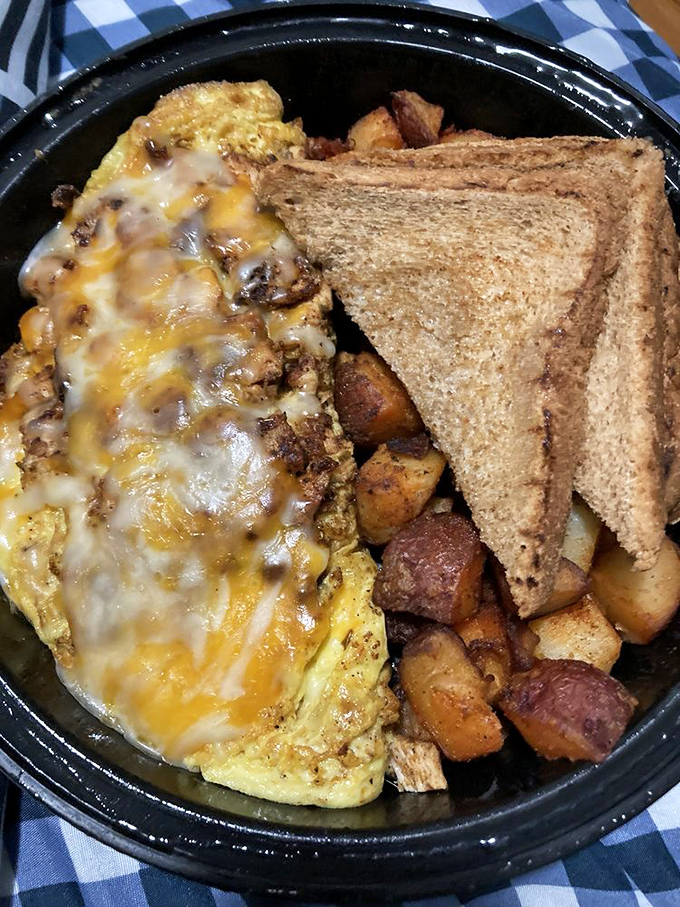 This breakfast bowl is the morning equivalent of hitting the jackpot—a treasure trove of flavors that'll jumpstart your day better than coffee.