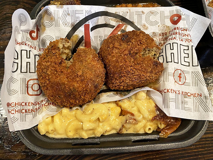 "Thank You" says the wall, but it's really us who should be grateful for whatever delicious creation is sitting in that container.