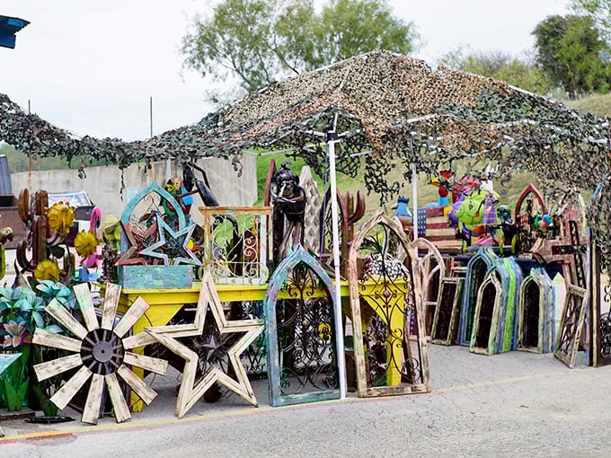 Rustic stars and colorful frames transform salvaged materials into backyard art—proof that Texans can beautify anything with enough creativity.