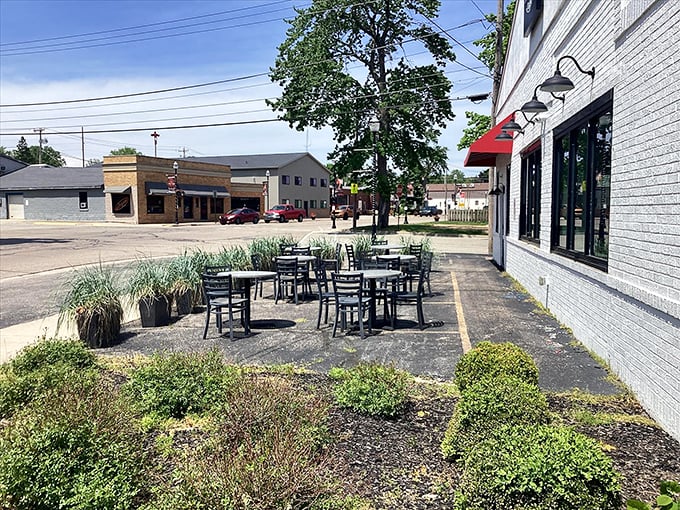 Fair weather means al fresco donut enjoyment – outdoor seating that lets you savor your treats while soaking up small-town charm.