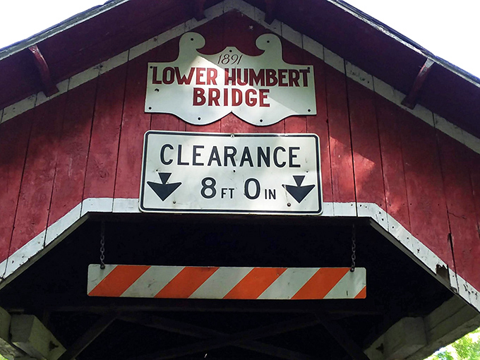 The sign tells you everything you need to know: one lane, three tons, infinite memories.