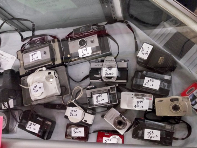 Before smartphones ruled the world – these vintage cameras captured weddings, birthdays, and everyday moments that became family treasures.
