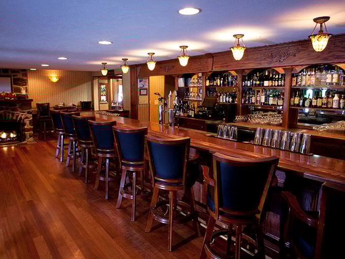 A bar that Hemingway would approve of—substantial, no-nonsense, and promising good stories. The kind of place where bartenders remember your name.