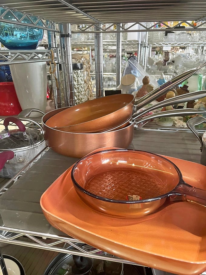 Copper cookware that would make Julia Child nod in approval. These pans have barely sautéed a thing and are ready for your culinary adventures.