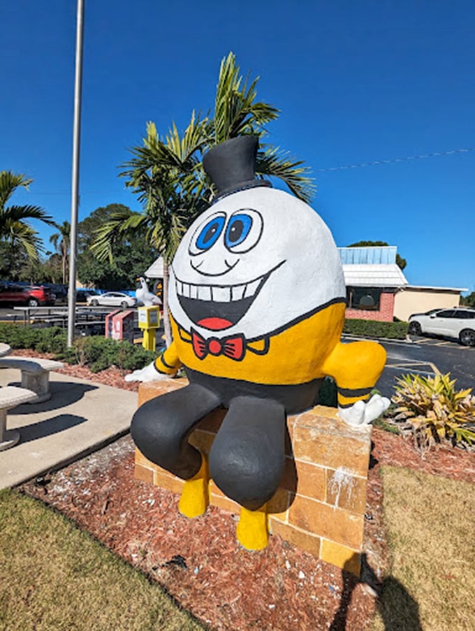 Humpty Dumpty's dapper cousin welcomes you with a top hat and winning smile. This egg-shaped greeter has become a St. Pete landmark.
