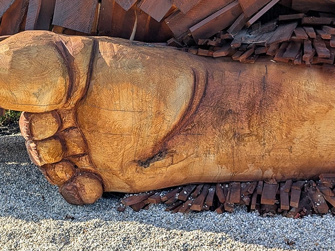 Toes you could use as benches. The detail work here would make a podiatrist weep with joy—or possibly professional jealousy.