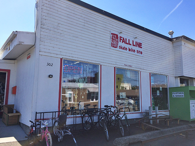 Fall Line Sports embodies the Oregon spirit – where else can you gear up for skiing, biking, and skateboarding all under one humble roof?