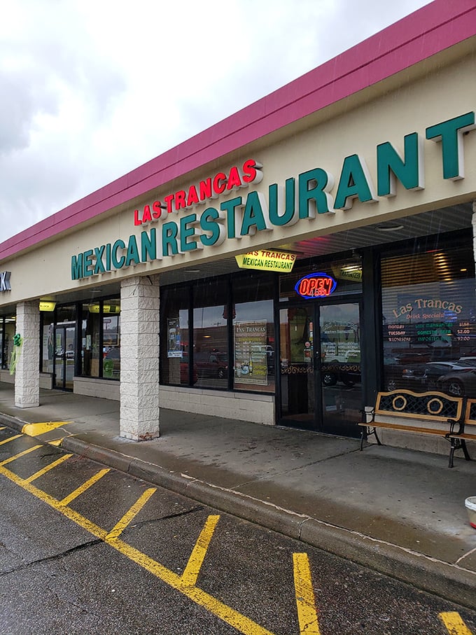 Las Trancas brings a splash of color and south-of-the-border flavors to this Ohio river town – no passport required.