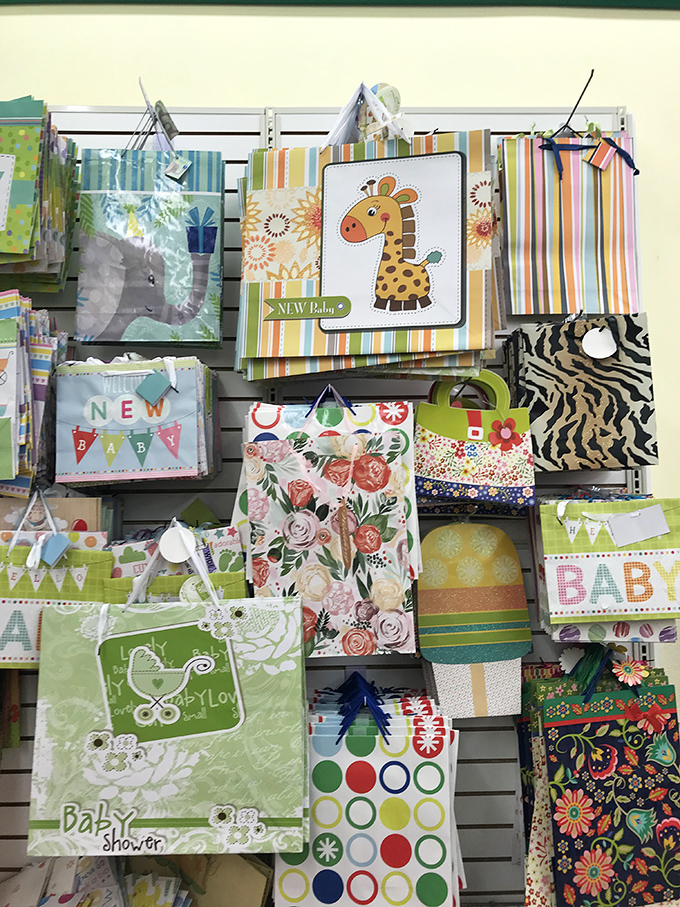 Gift bags that look like they cost five times their price tag make Pennsylvania's present-givers look like generous geniuses rather than savvy savers.
