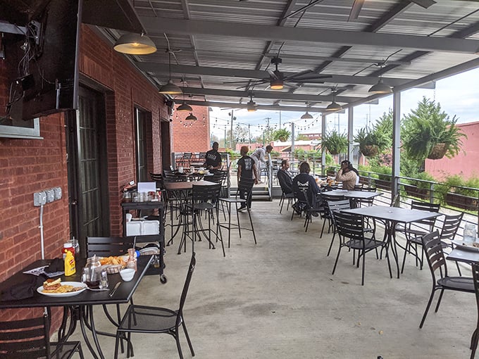 Al fresco dining with a side of Mississippi sunshine—where conversations flow as freely as the sweet tea.