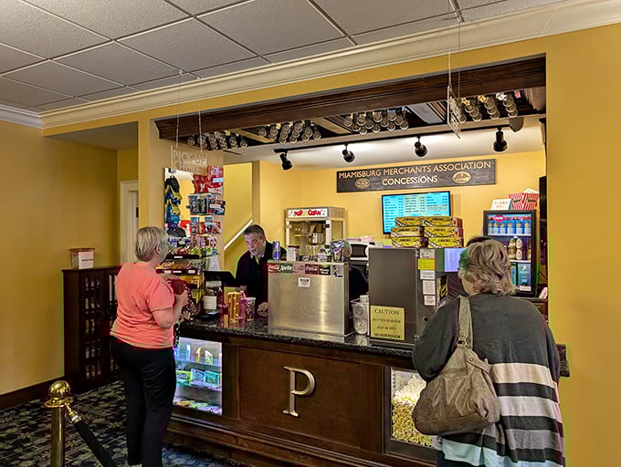 The concession stand bears the signature "P" for Plaza—and possibly for "prices that won't require a second mortgage" unlike those chain theaters.