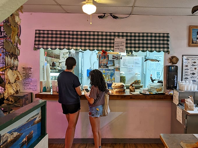 The order counter—that magical portal where seafood dreams are whispered and then, miraculously, made real.
