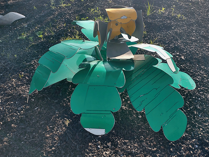 Even in the sculpture garden, green means "go"—go ahead and appreciate how these emerald signs have transformed into leaves that will never fall with the seasons.