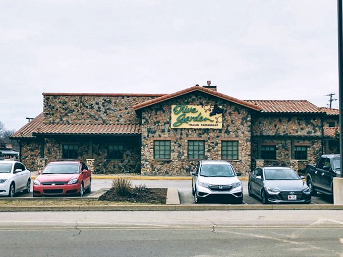Olive Garden's rustic stone exterior brings a touch of Tuscan inspiration to Pennsylvania. Where unlimited breadsticks meet unlimited small-town hospitality.